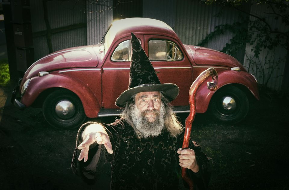 NZ クライストチャーチは公認魔法使いとの契約終了に | 留学ハワイ.net